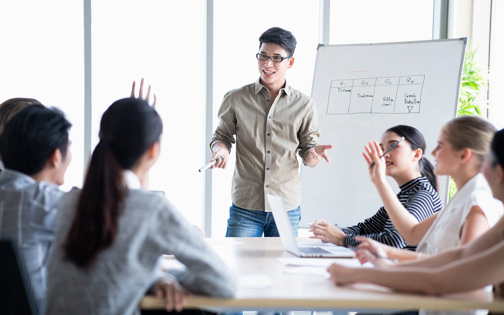 The role of HR software in on-the-job training management | Unit4 Prosoft